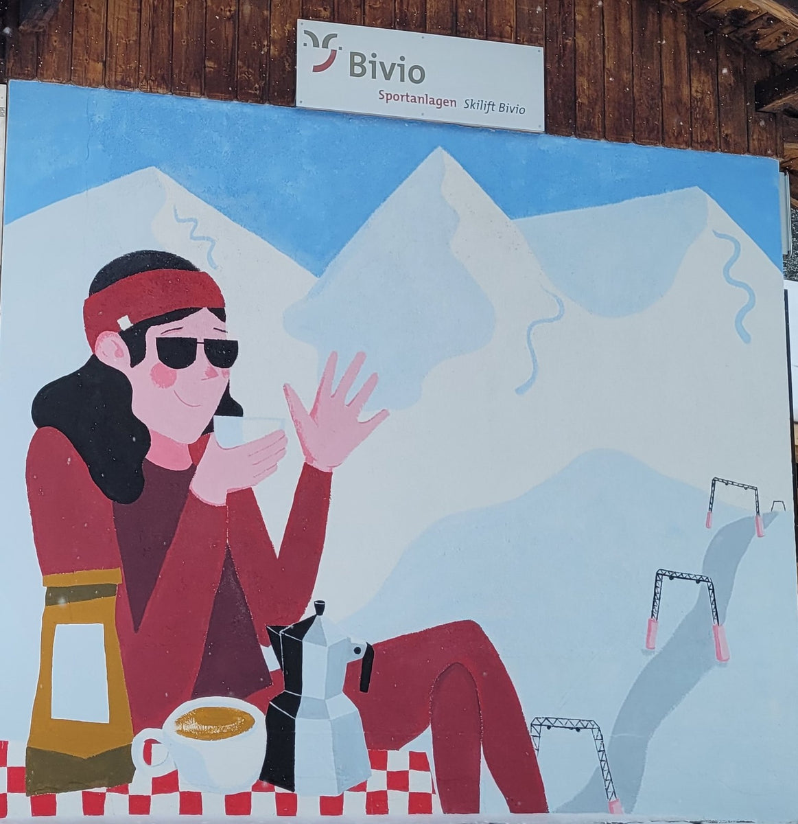 Neuer Look für das Skihaus Bivio – Bivio - Roasted at 1769m